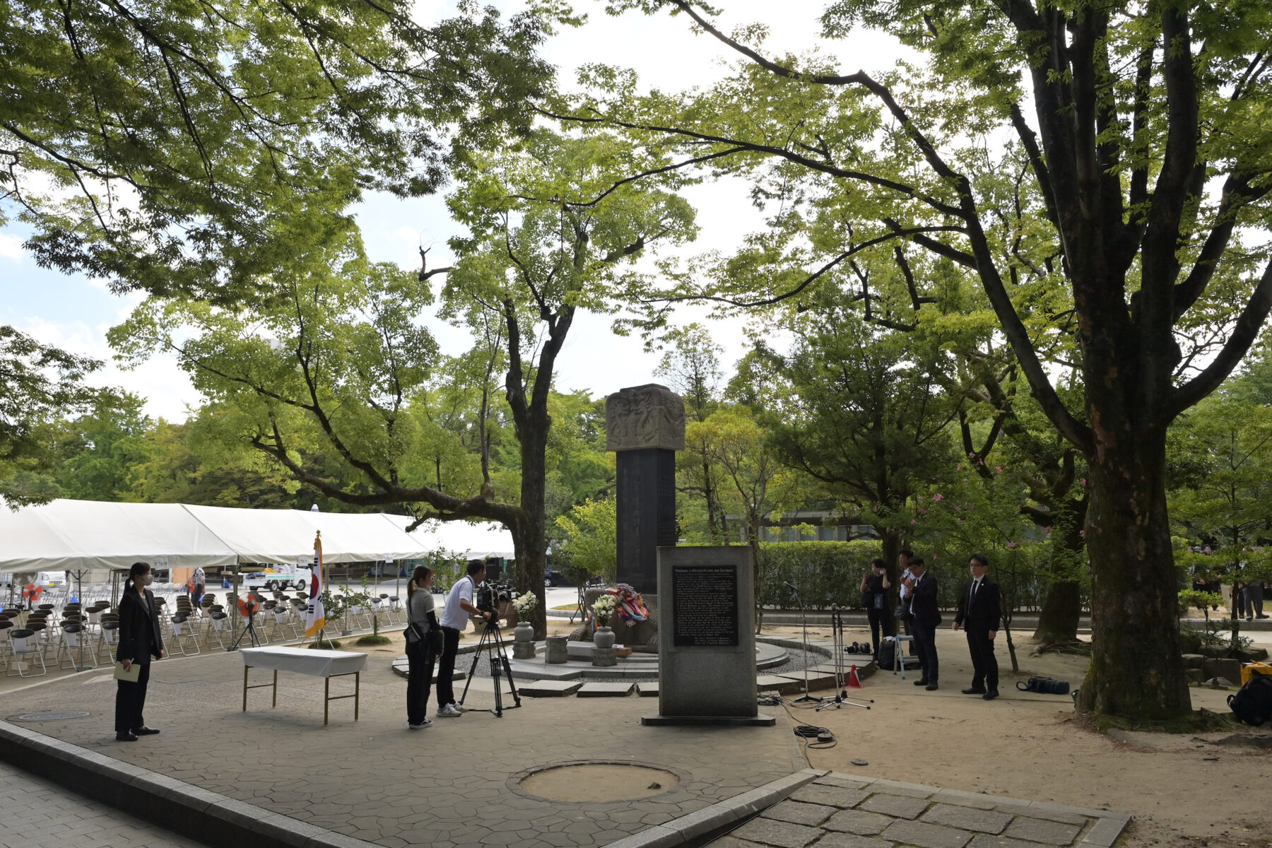 橋本倫史 広島・原爆ドームと – ページ 2 – OHTABOOKSTAND